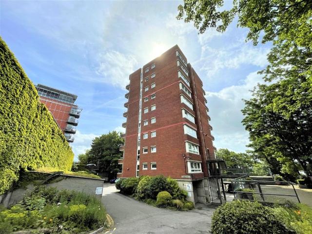 Apartment at Lower Park Row, Bristol