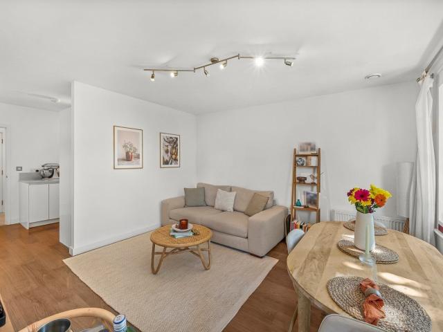 Apartment at Lower Road, Greater London