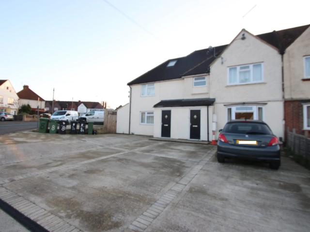 Apartment at Lower Road, Maidstone