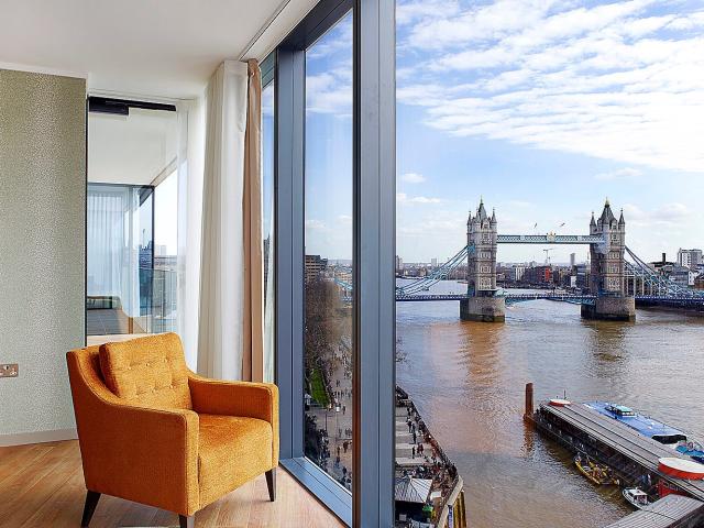Apartment at Lower Thames Street, City of London