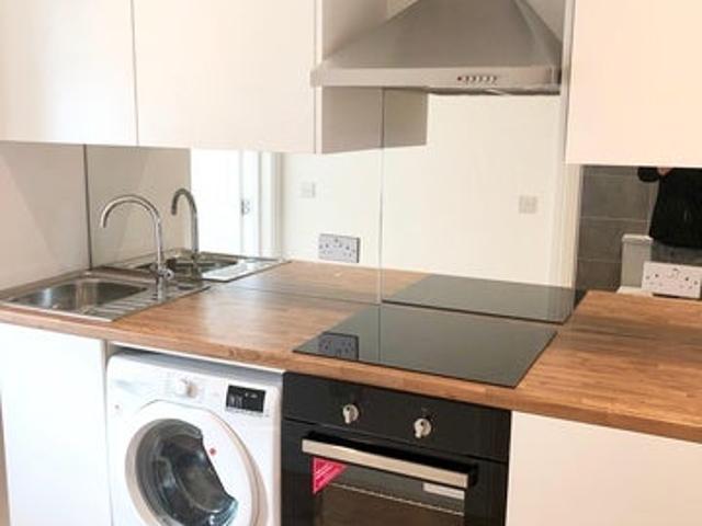 Apartment at Lowestoft Road, Watford