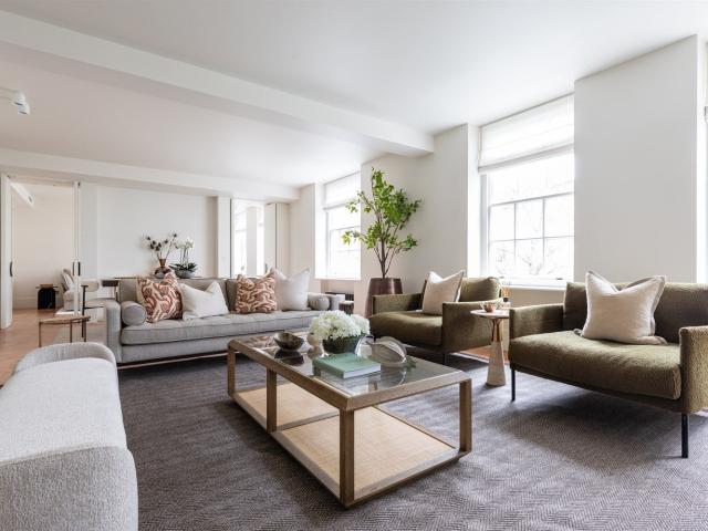 Apartment at Lowndes Square, Greater London