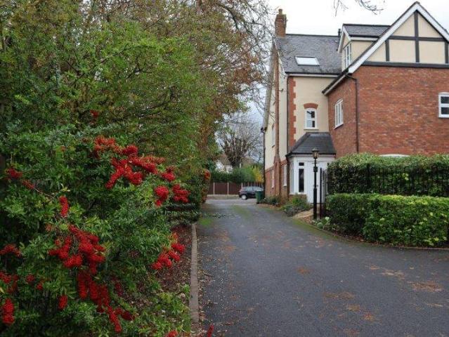 Apartment at Loxley Square, Metropolitan Borough of Solihull