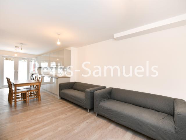 Apartment at Lockesfield Place, Greater London