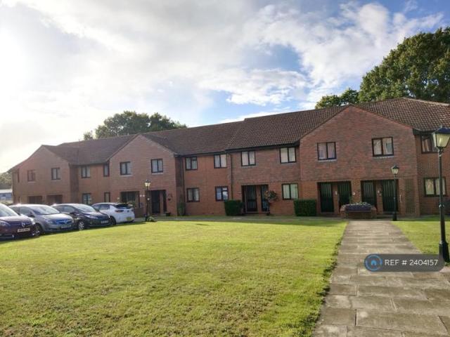 Apartment at Lockholt Close, Ashford