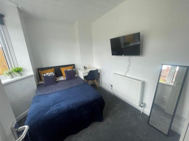 Apartment at Lockleaze Road, Bristol