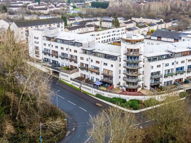 Apartment at Lochburn Road, Glasgow