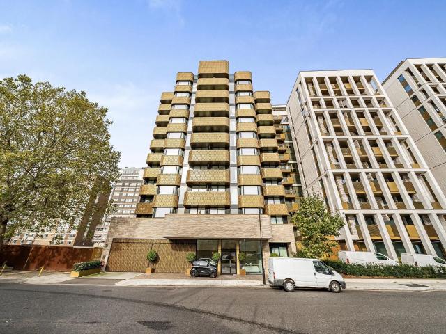 Apartment at Lodge Road, City of Westminster