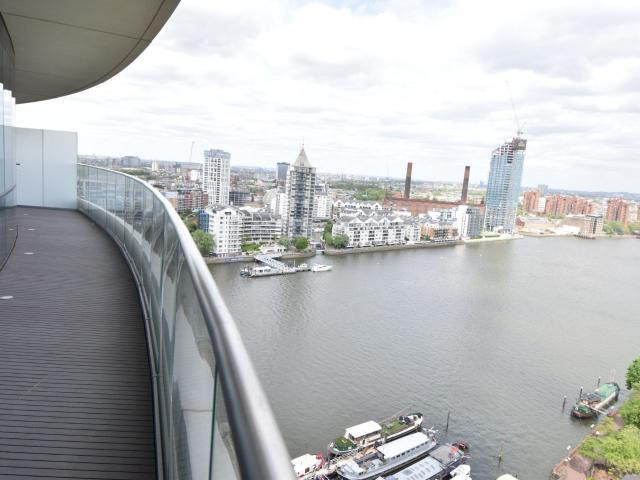 Apartment at Lombard Road, Greater London