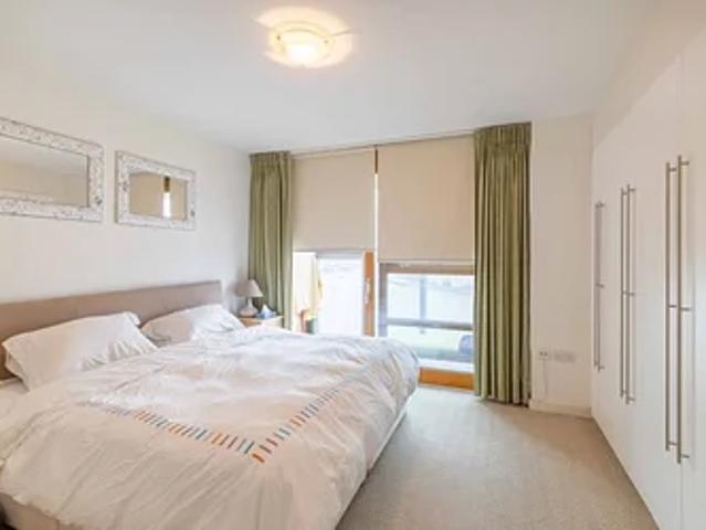 Apartment at Lombard Road, Greater London