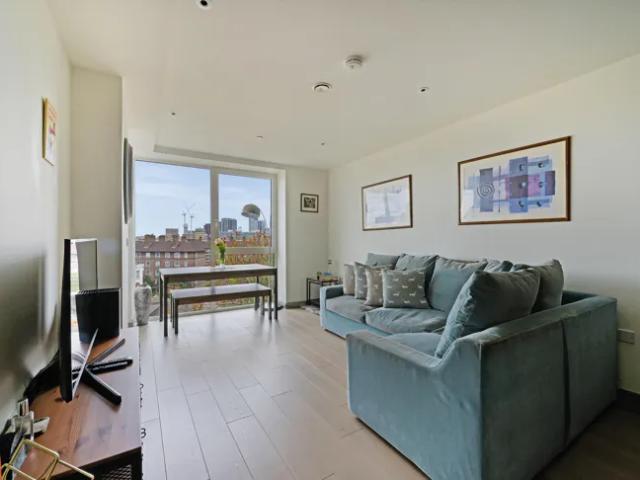 Apartment at Long Lane, Greater London