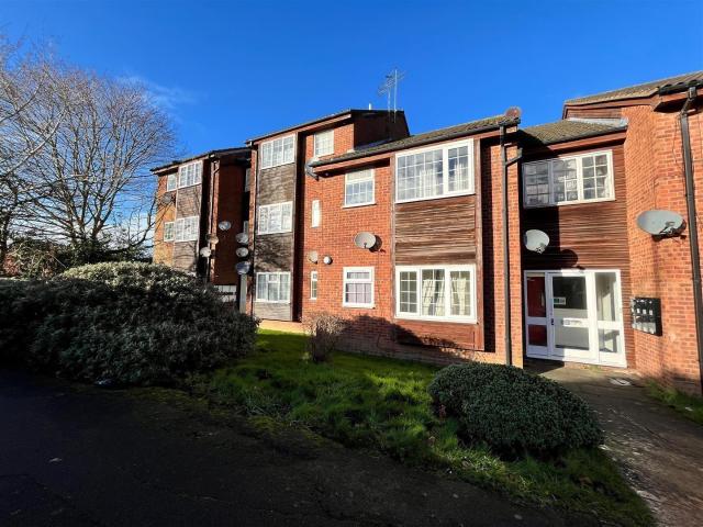 Apartment at Long March, Daventry