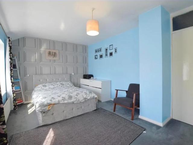 Apartment at Long Readings Lane, Slough