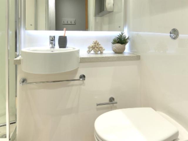 Apartment at Long Street, Greater London