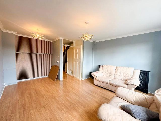 Apartment at Longcroft Drive, Waltham Cross