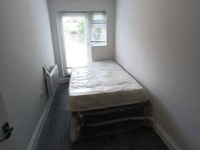 Apartment at Longhill Road, Greater London