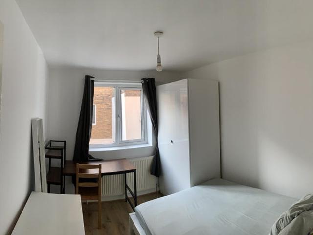 Apartment at Longley Road, Greater London