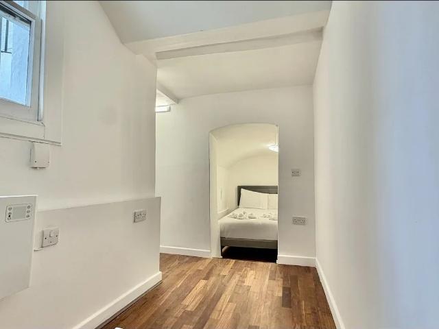 Apartment at Longridge Road, Greater London