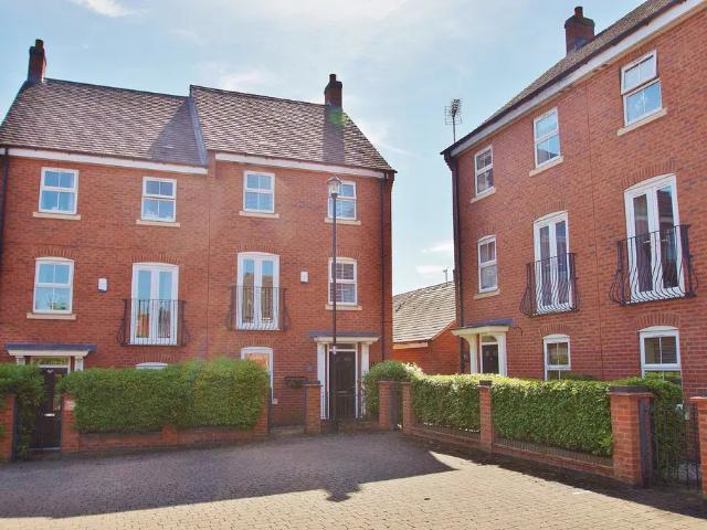 Apartment at Longstork Road, Rugby