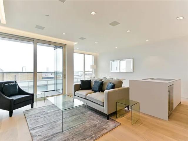 Apartment at London Bridge Street, Greater London