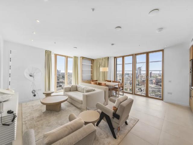 Apartment at London Bridge Street, Greater London