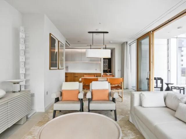 Apartment at London Bridge Street, Greater London