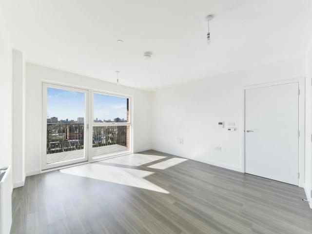 Apartment at London Industrial Park, Greater London