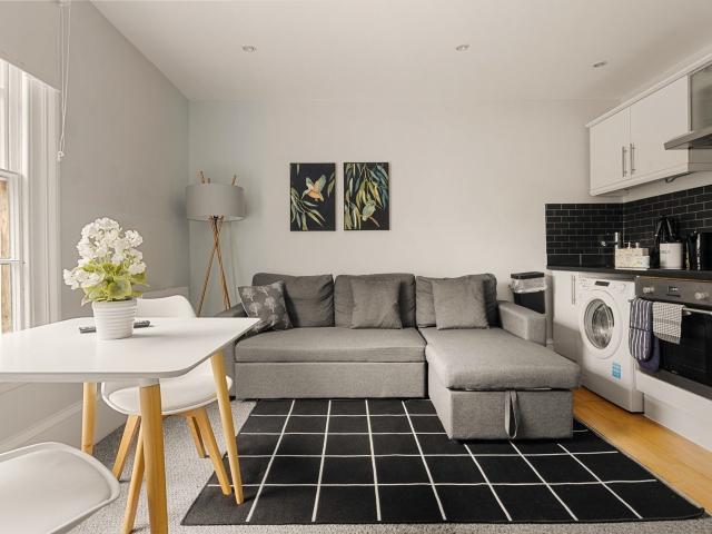 Apartment at London Place, Oxford