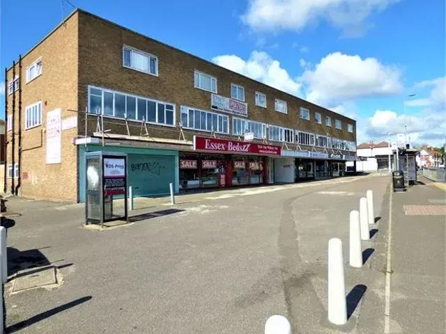 Apartment at London Road, Castle Point