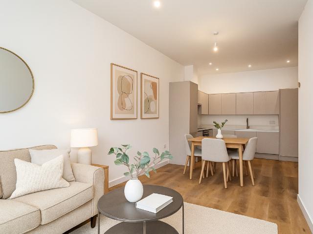 Apartment at London Road, Borough of Spelthorne