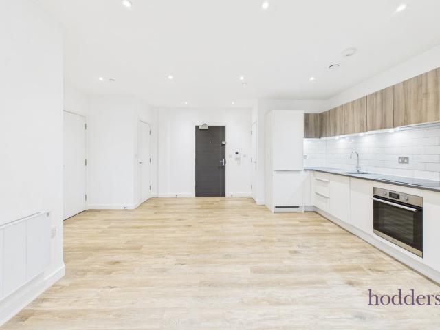 Apartment at London Road, Borough of Spelthorne