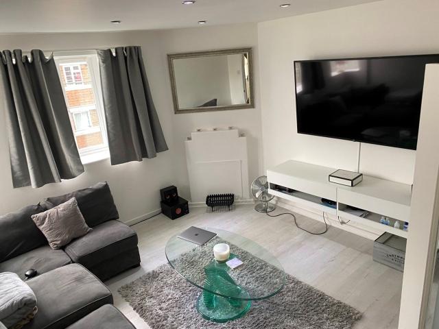 Apartment at London Road, Greater London