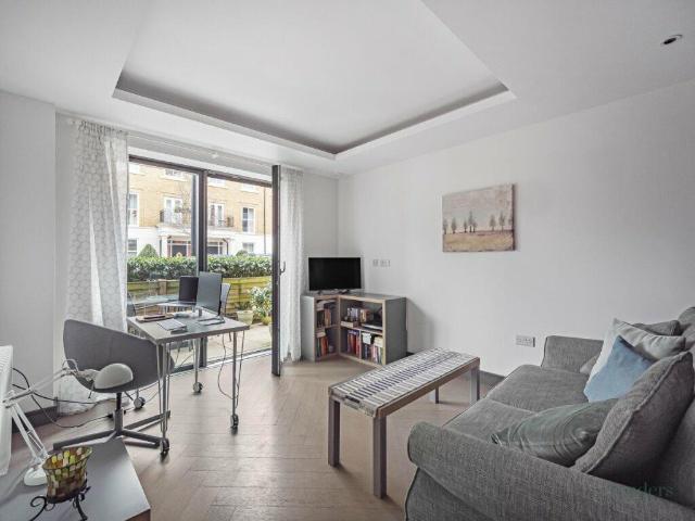 Apartment at London Road, Greater London