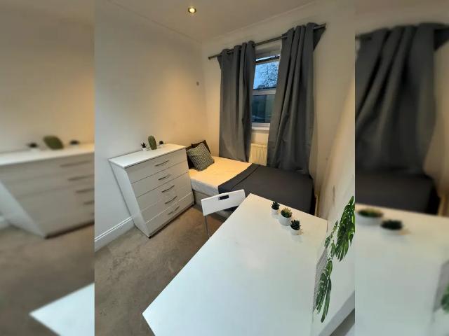 Apartment at London Road, Greater London