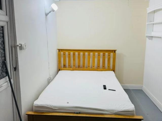 Apartment at London Road, Greater London