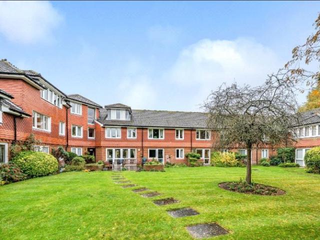 Apartment at London Road, Guildford