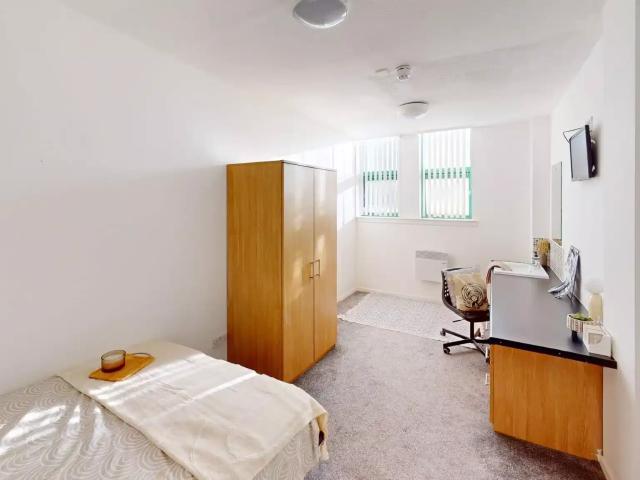 Apartment at London Road, Liverpool