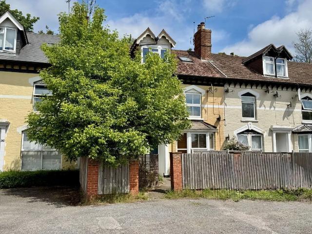 Apartment at London Road, Newbury
