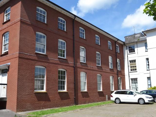 Apartment at London Road, Newbury