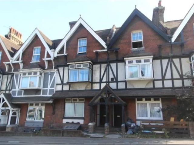 Apartment at London Road, Strood