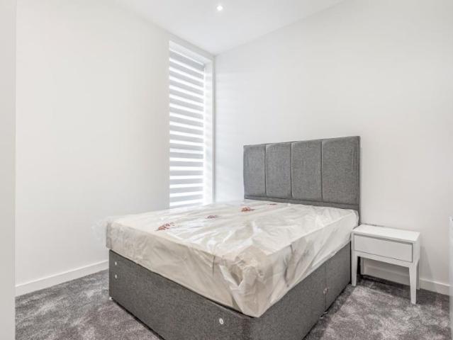 Apartment at London Road, Risinghurst and Sandhills