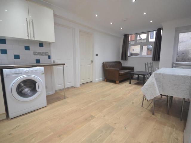 Apartment at London Street, Reading