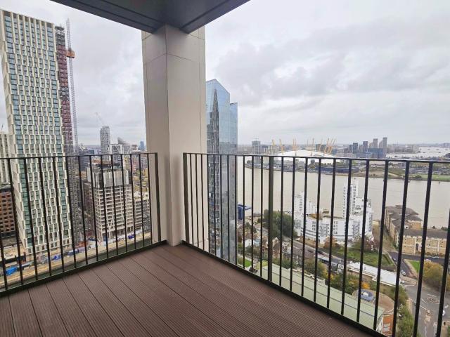 Apartment at Lord Amory Way, Greater London