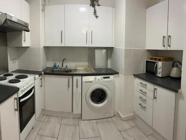 Apartment at Lord Mountbatten Close, Southampton