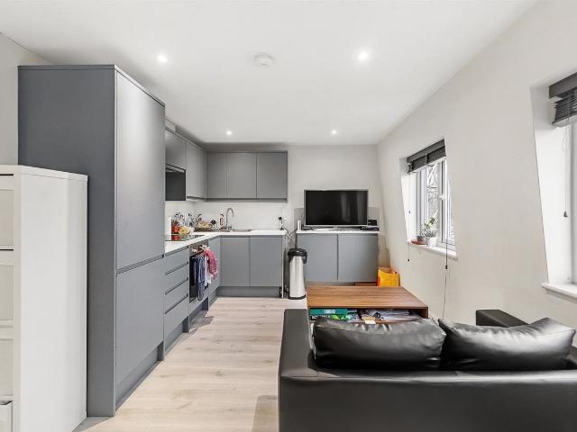 Apartment at Lordship Lane, Greater London