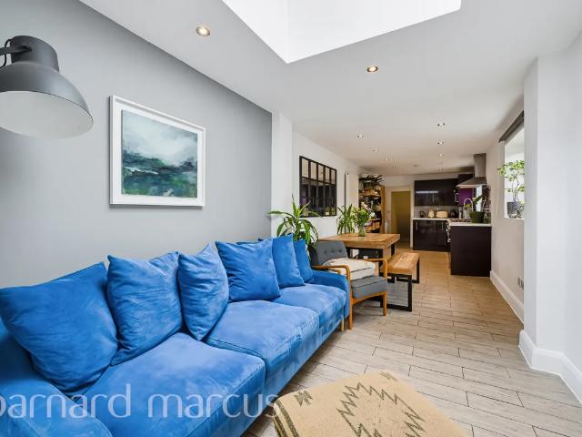 Apartment at Lordship Lane, Greater London