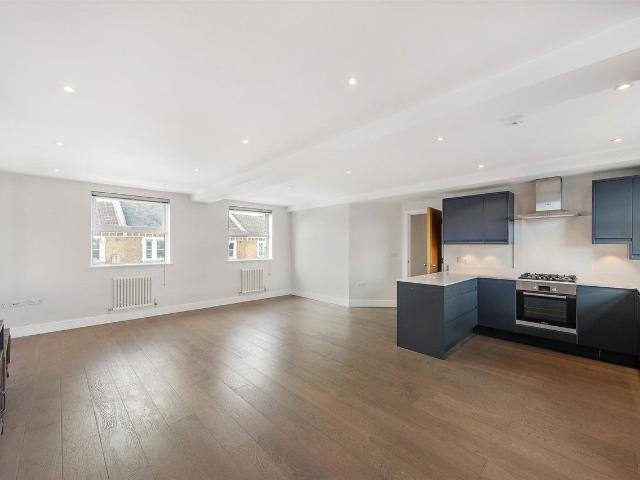 Apartment at Lordship Lane, Greater London