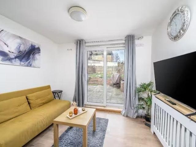 Apartment at Lordship Lane, Greater London