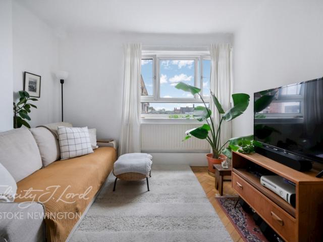 Apartment at Lordship Terrace, Greater London