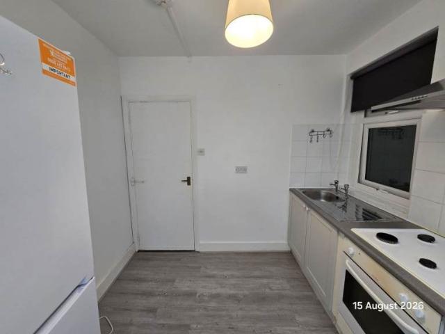 Apartment at Lorne Road, Greater London